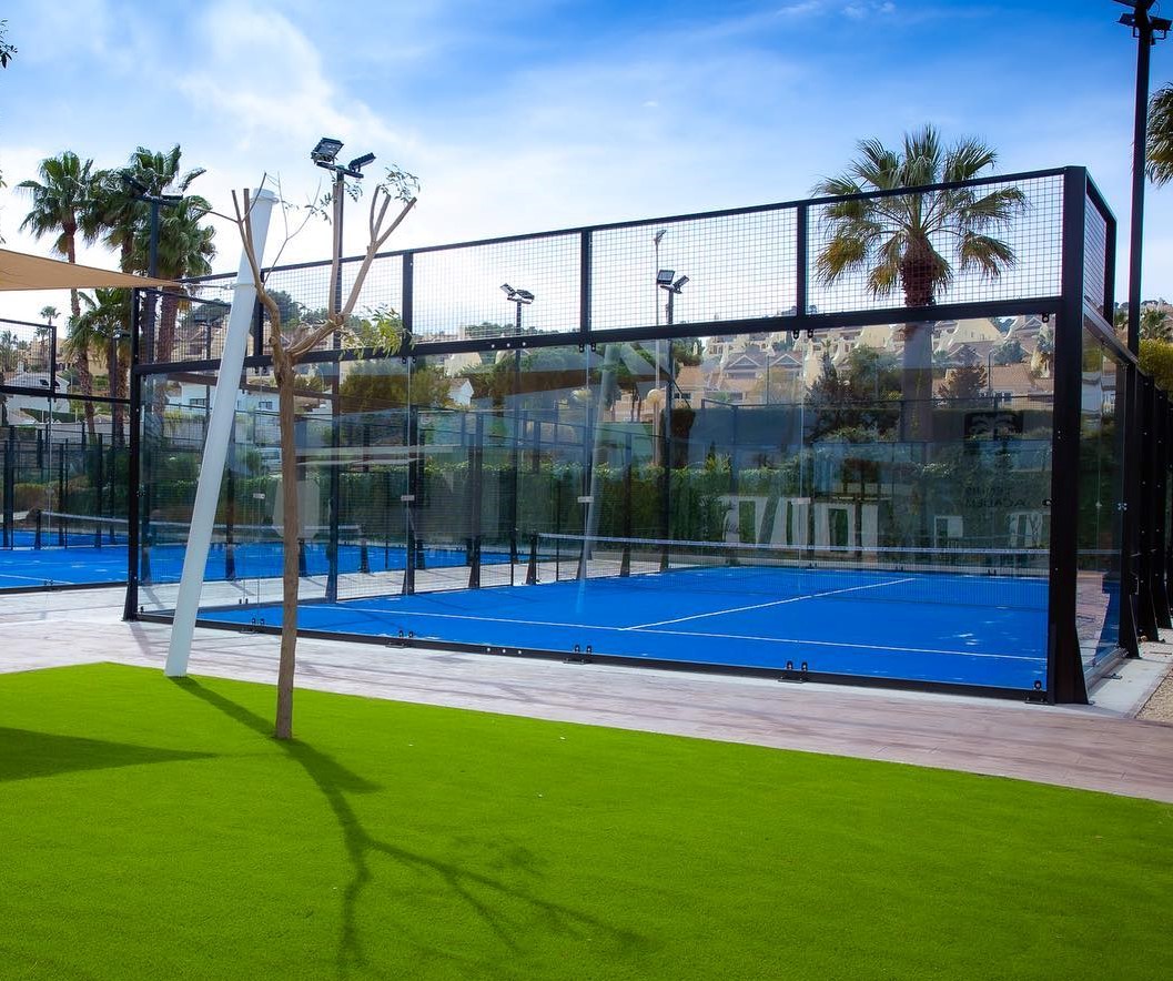 Fabricante de pavimentos industriales, deportivos y urbanos